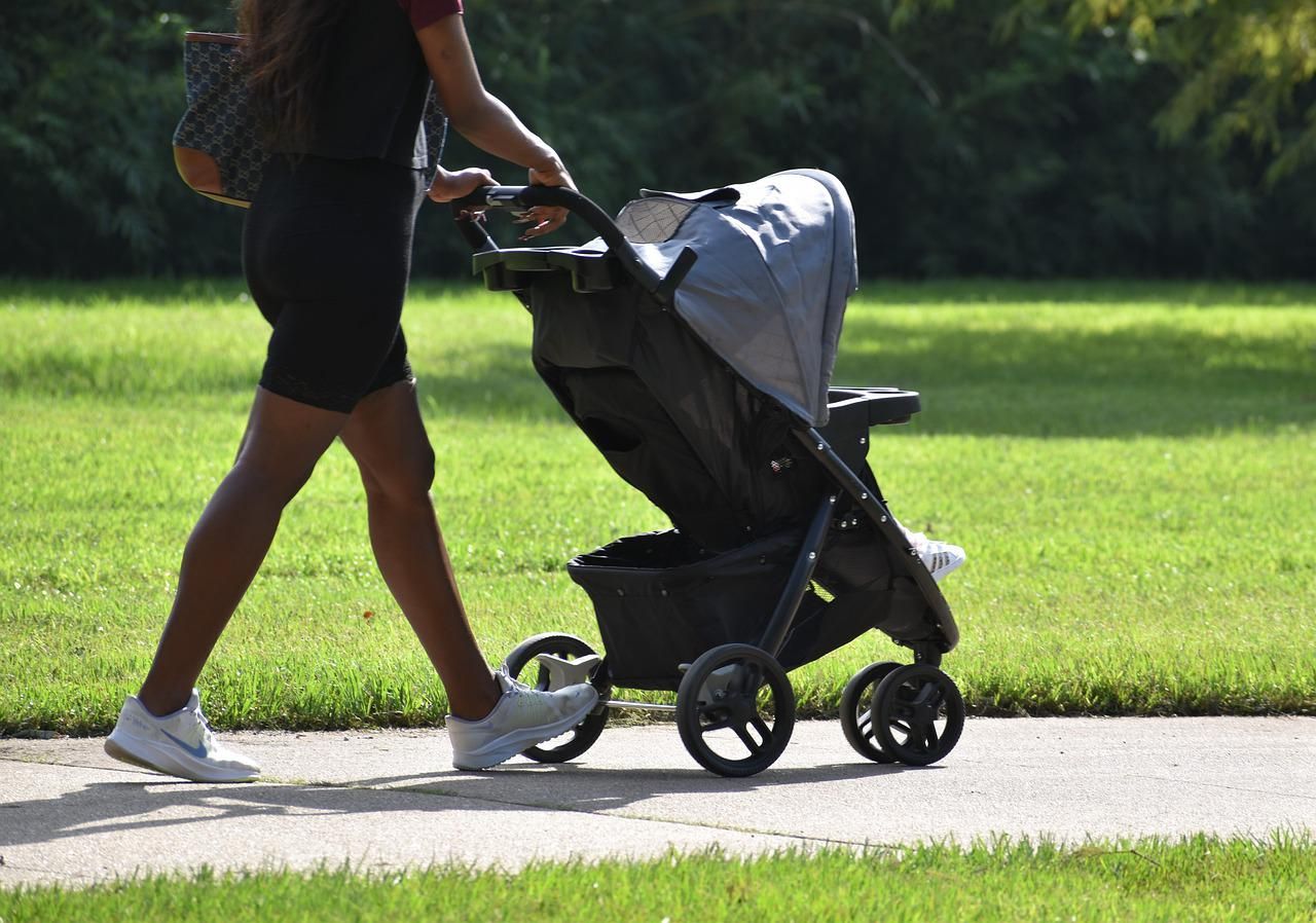 Canada: Carriages and Strollers Must Comply with SOR/2023-101 Starting ...